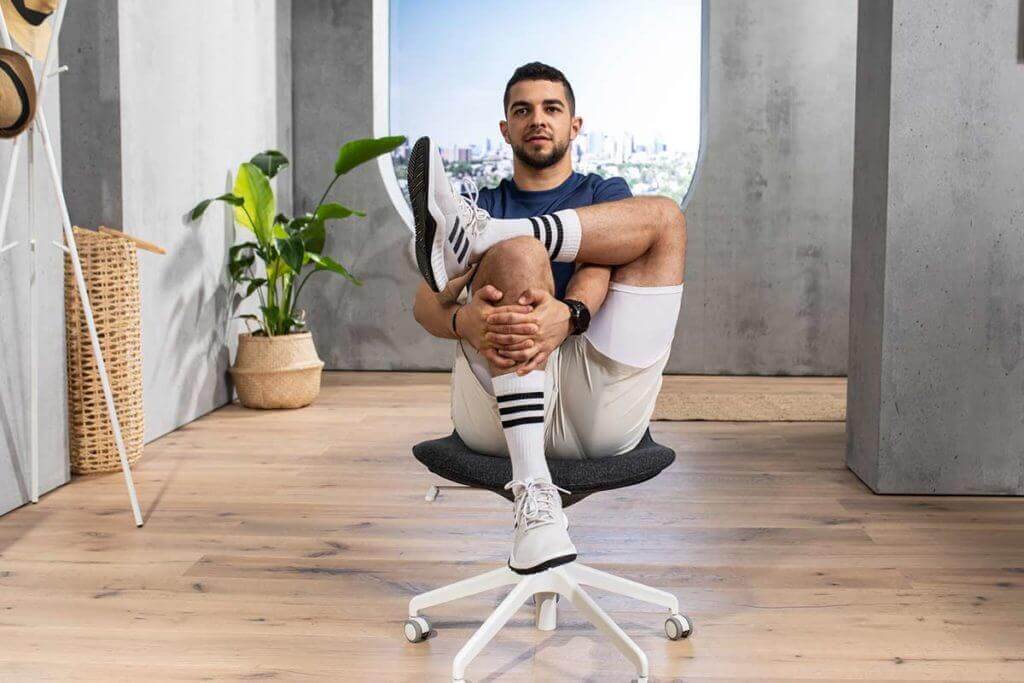 Chair Yoga: 12 Easy Relaxation Exercises to Do at Your Desk Strength ...